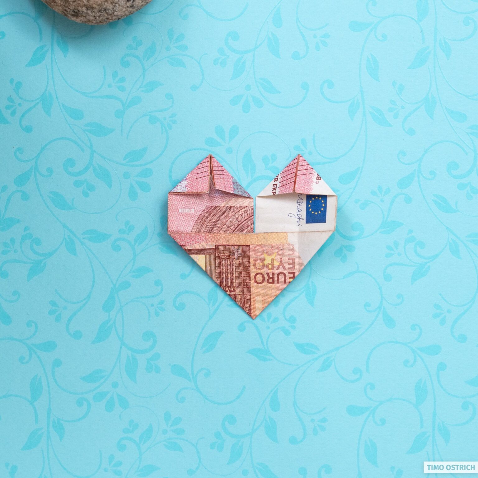 Herz aus Geldschein falten: Ein herzliches Geldgeschenk ️